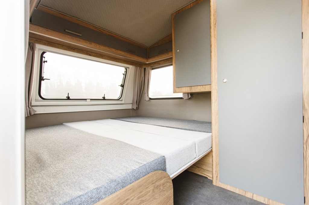 Small Caravan With Shower | Freedom Jetstream Twin Sport