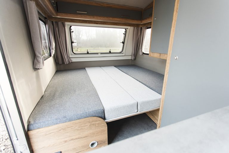 Small Caravan With Shower | Freedom Jetstream Twin Sport