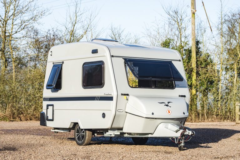Small Caravan With Shower | Freedom Jetstream Twin Sport